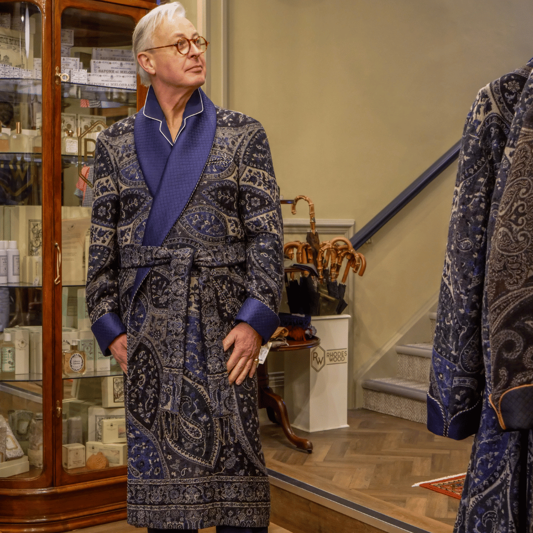 Tapestry dressing gown – Rhodes Wood